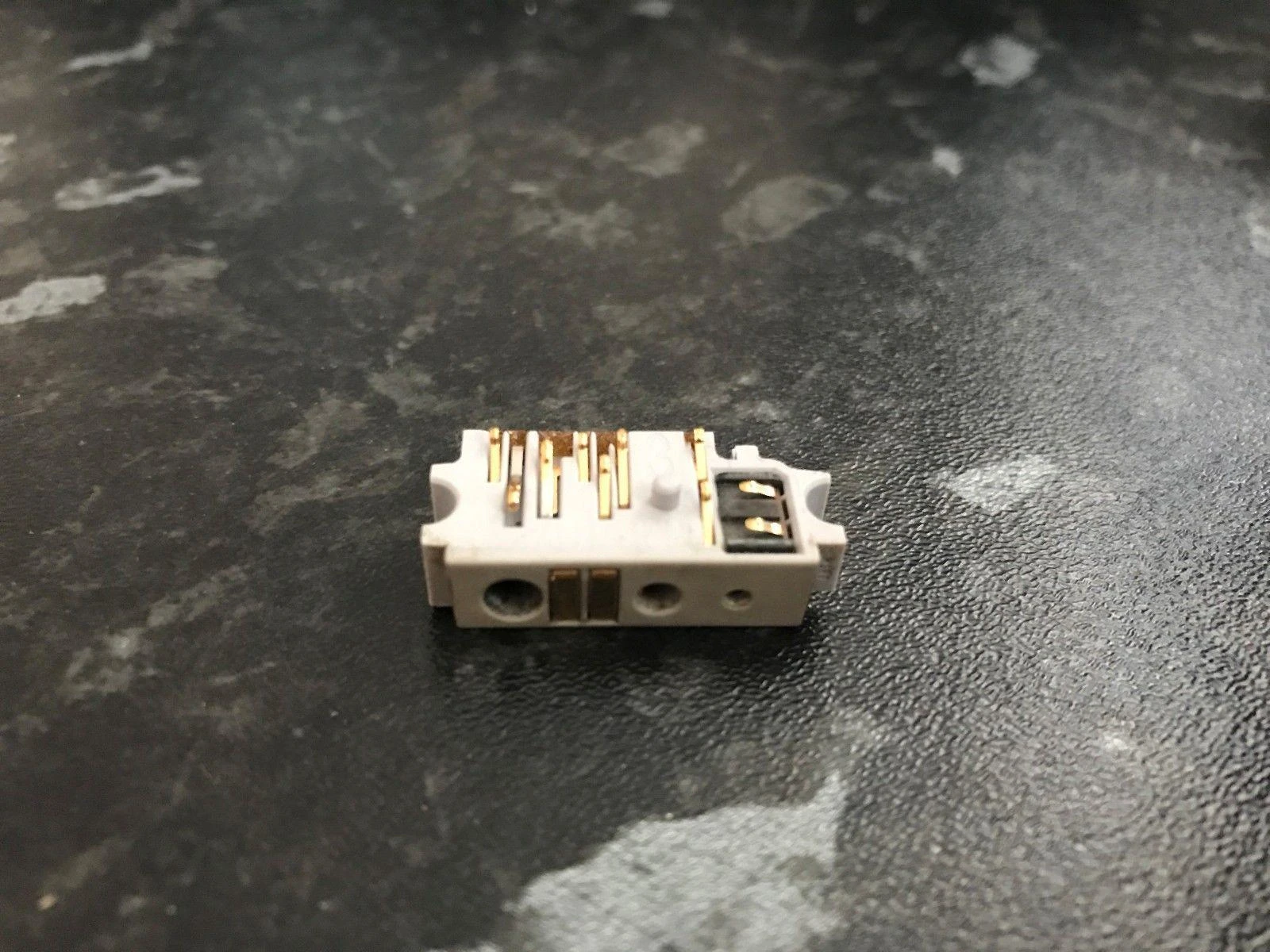 NOKIA 3310 CHARGING PORT